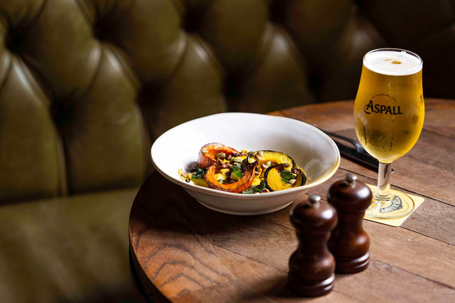 Ship Inn | pub | East Grinstead | Young's Pub